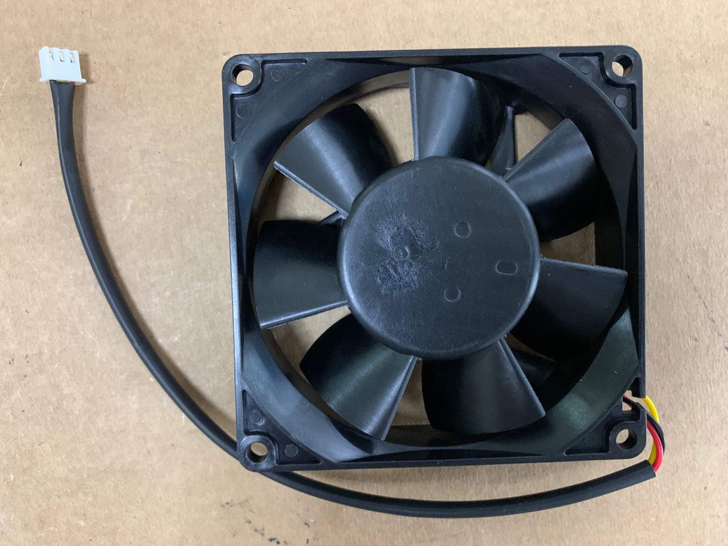 Original Yaskawa Inverter G7/F7 Fan MMF-09C24TS-YM4 24VDC 0.2A 9025 9CM ...